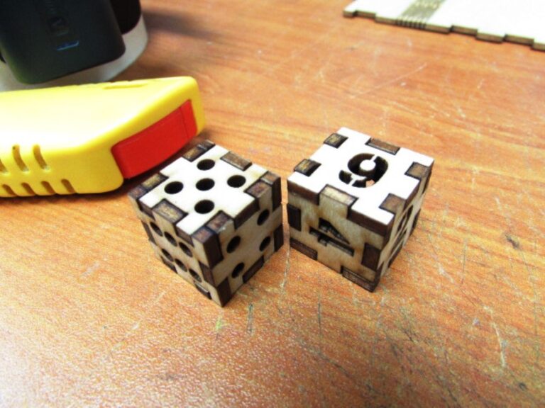 Wooden dice E0019615 file cdr and dxf free vector download for laser ...